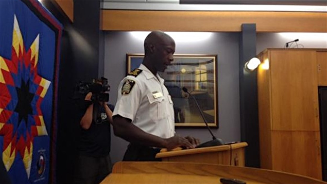 L'homme barricadé s'est enlevé la vie, selon la police de Winnipeg ...