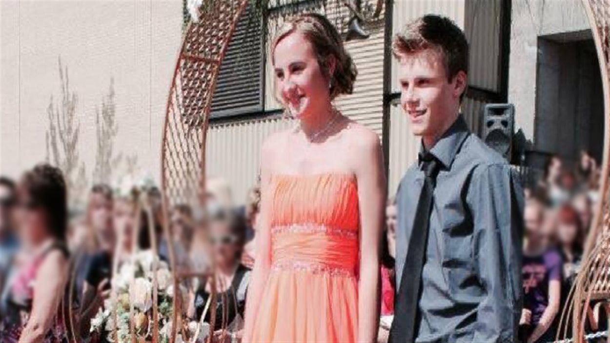 Deux jeunes périssent dans un accident de la route à Irlande | Radio-Canada