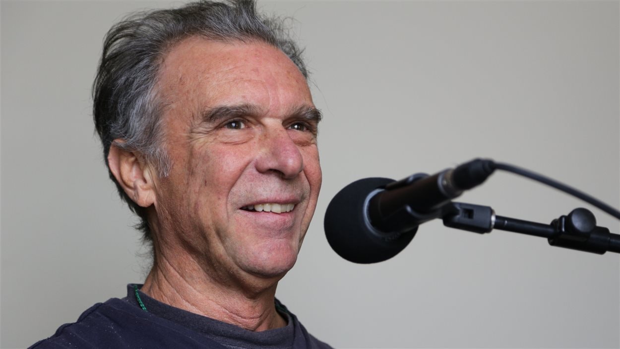 Zachary Richard à Toronto pour le Salon du livre | Radio-Canada