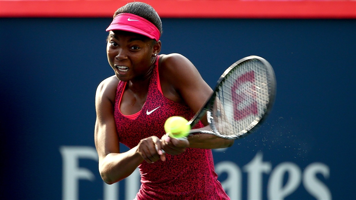 Abanda et El Tabakh remportent leurs premiers matchs | Radio-Canada