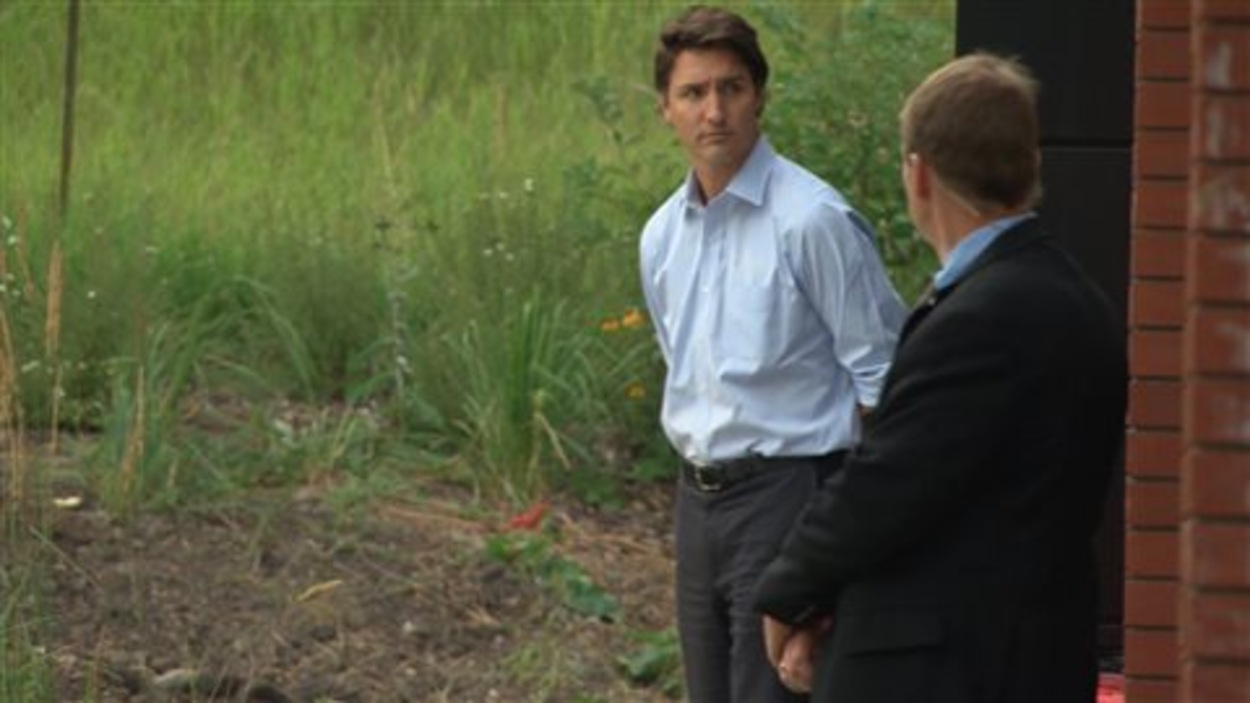 Présence policière autour de Justin Trudeau | Radio-Canada