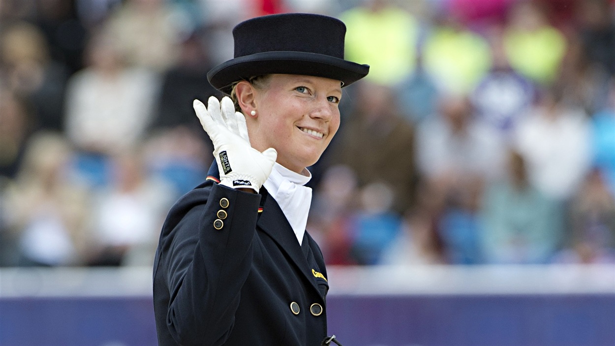 Le Canada monte d'un rang au concours complet aux Jeux équestres ...
