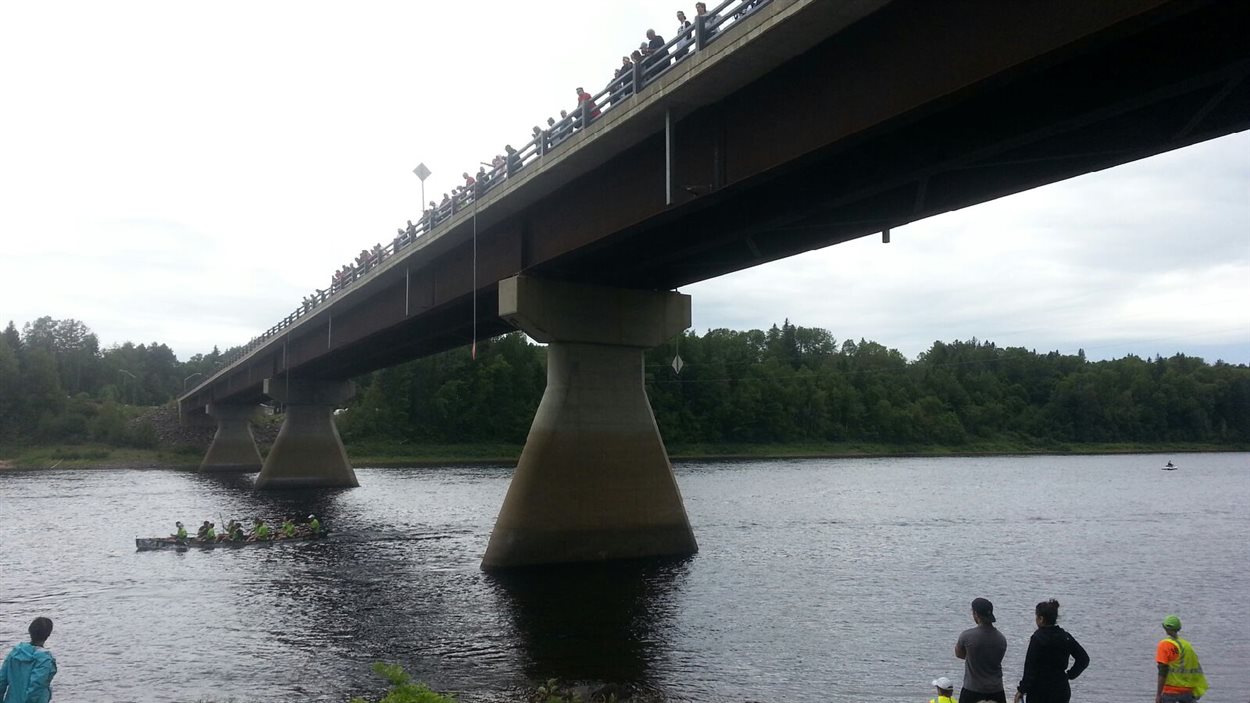 Classique internationale de canots de la Mauricie : le duo Lajoie ...