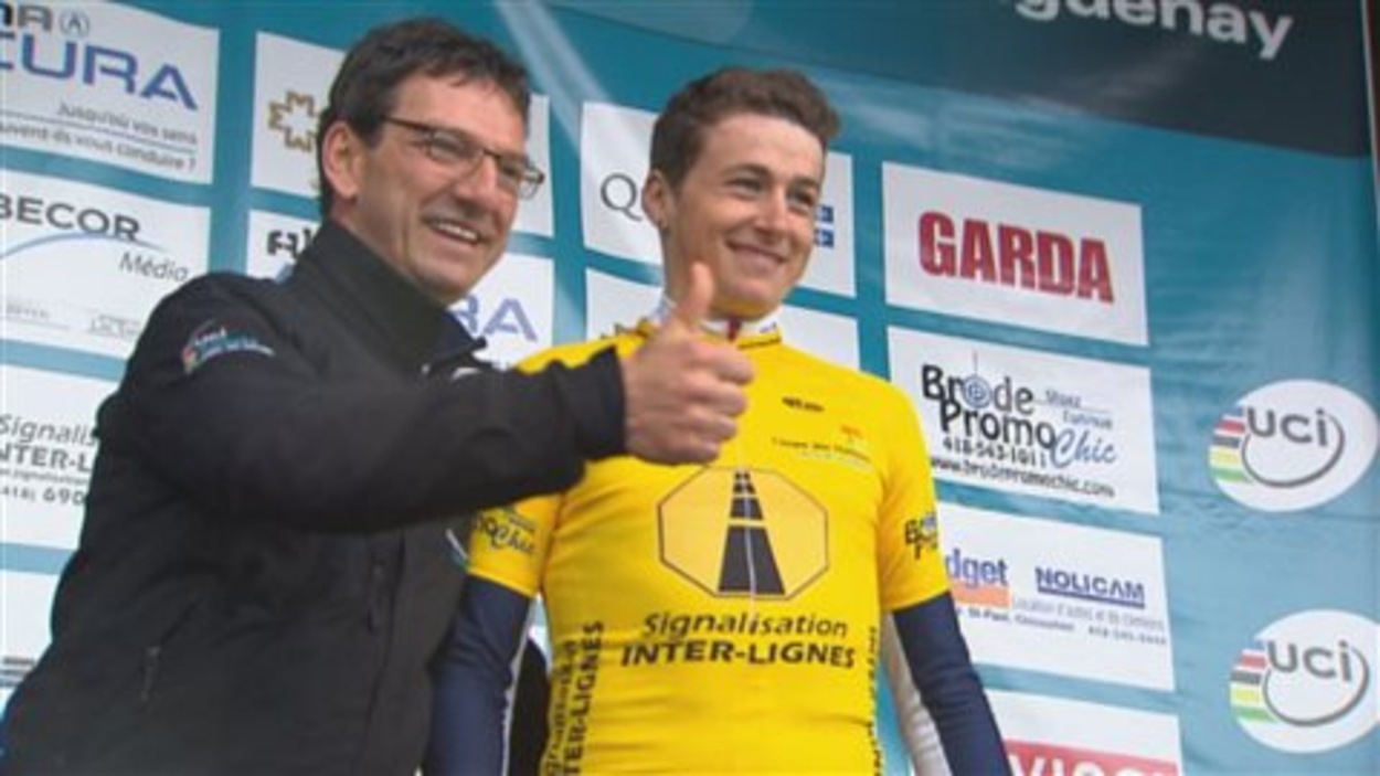 Bernard Noël dans l’embarras pour un voyage en France | Radio-Canada