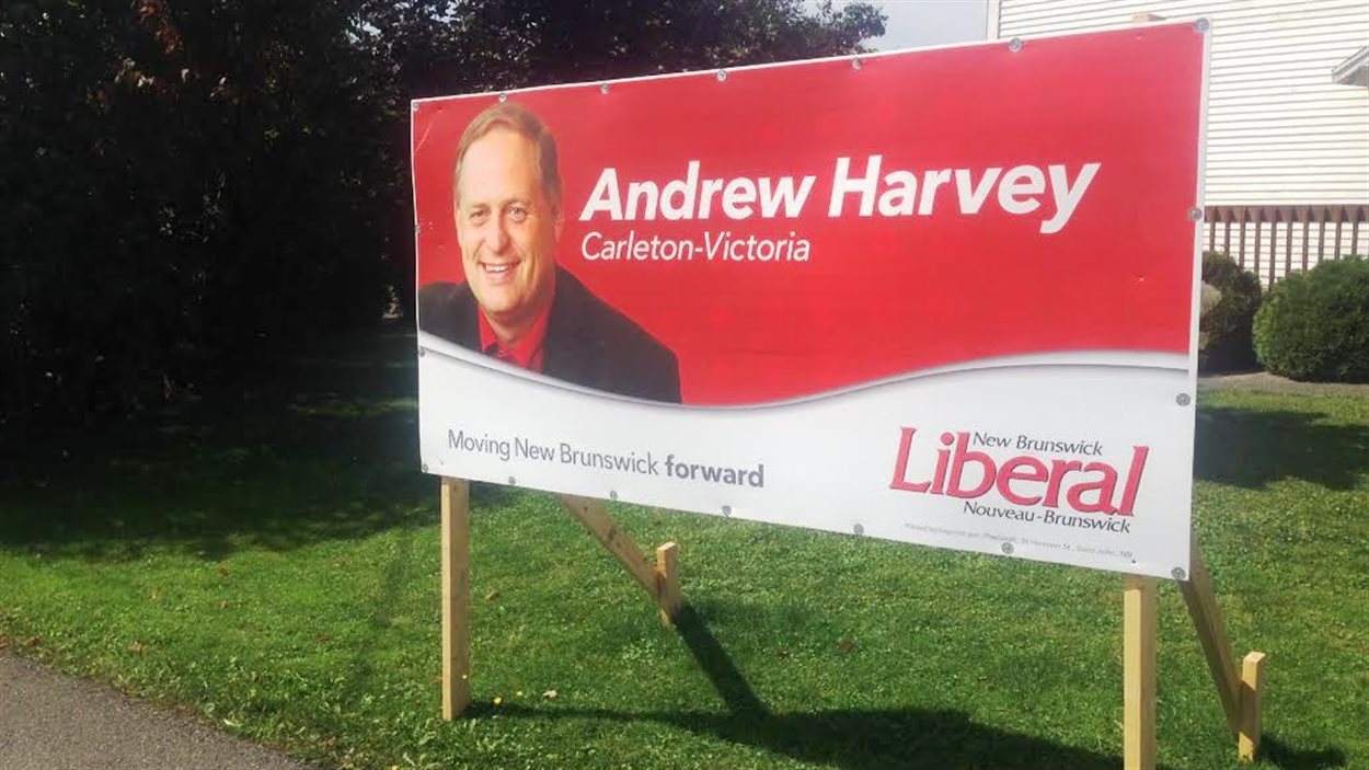 Les accusations qui pesaient sur Andrew Harvey au N.-B. entraînent une ...