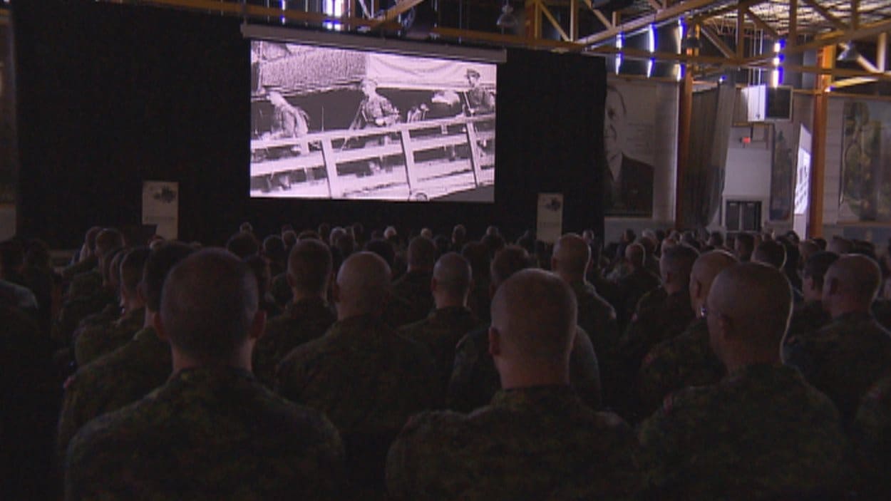 Les militaires du Royal 22e Régiment se souviennent | Radio-Canada