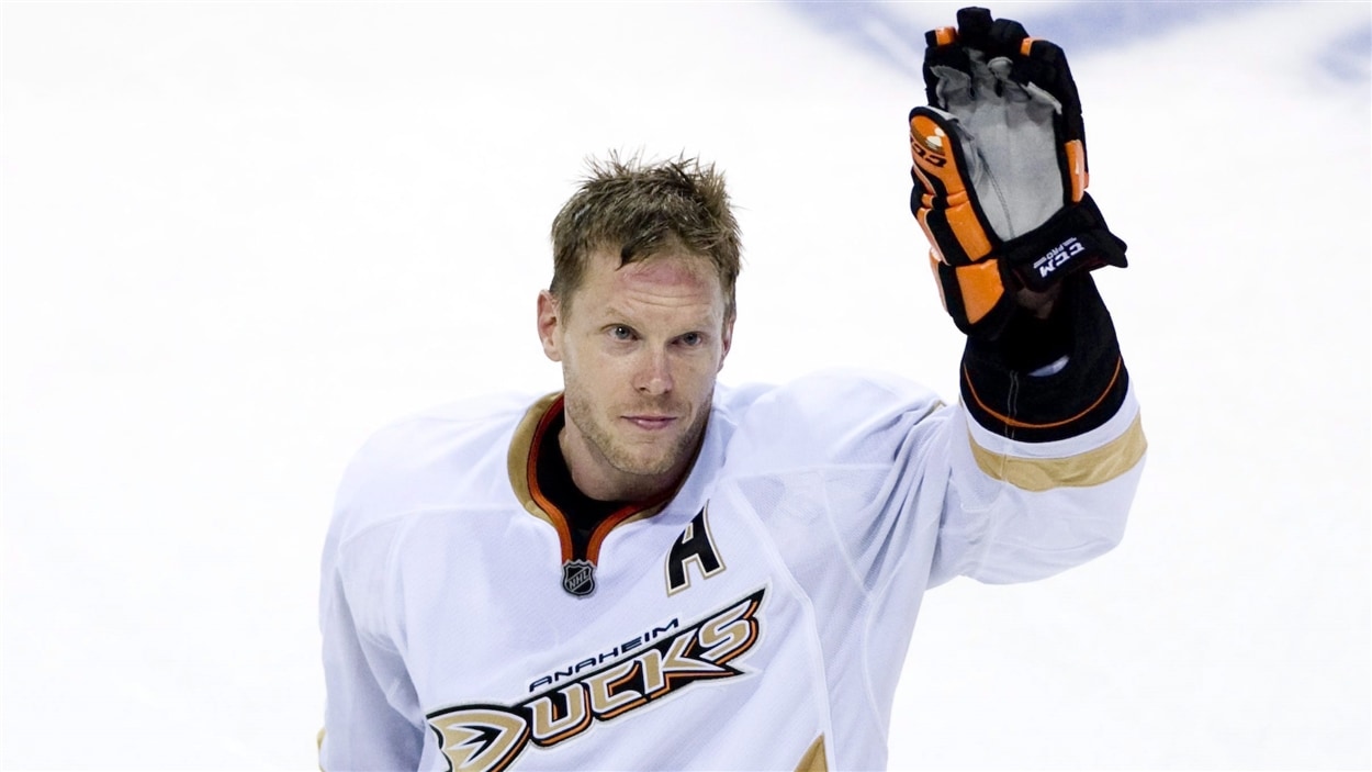 Saku Koivu prend sa retraite | Radio-Canada