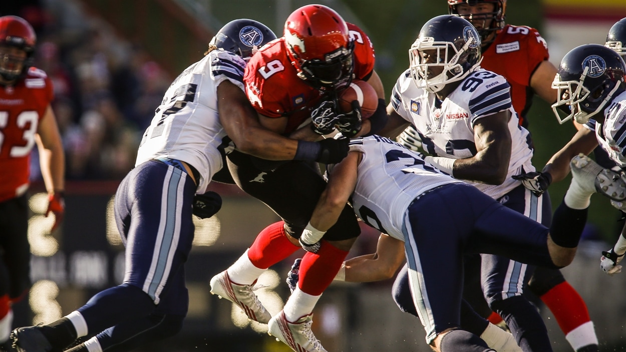 Double honneur pour Jon Cornish | Radio-Canada