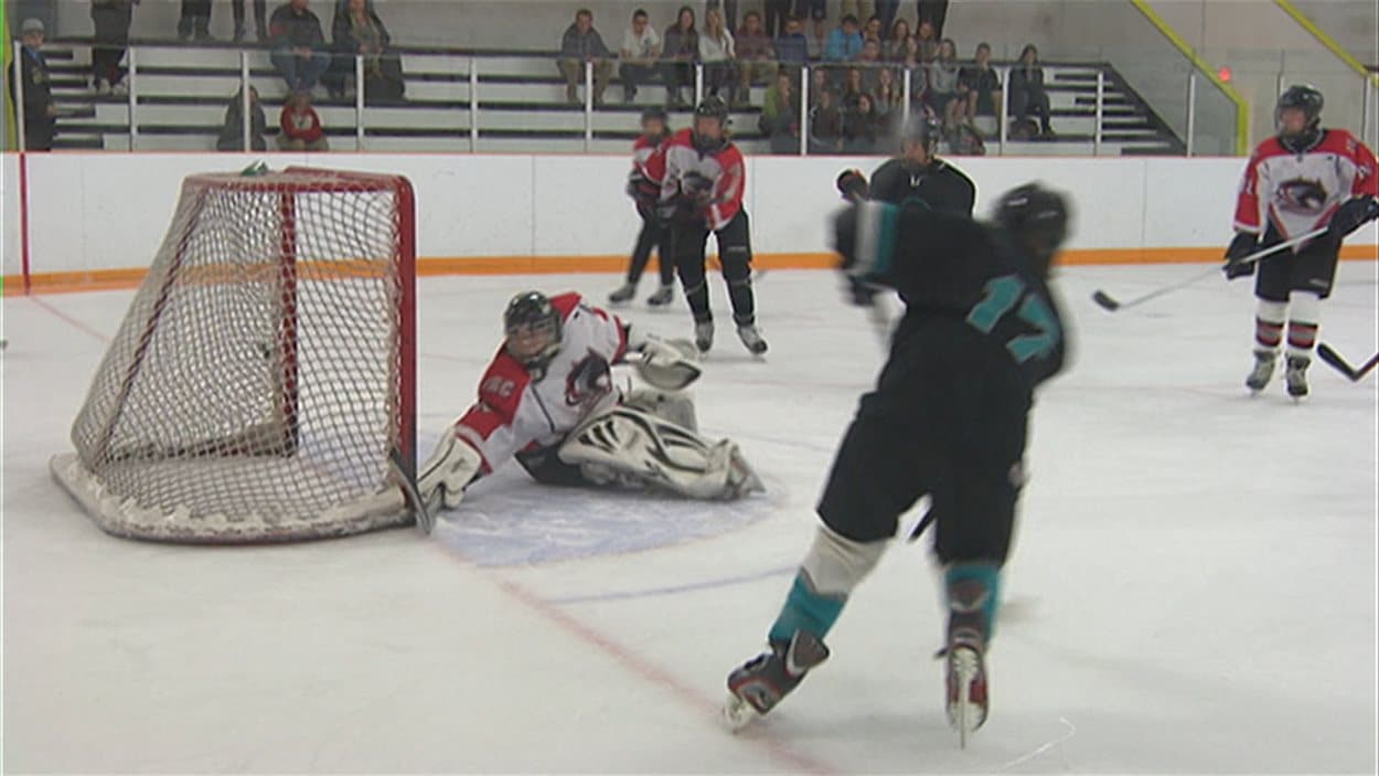 Nouvelle saison pour les Voyageurs du Collège Louis-Riel | Radio-Canada