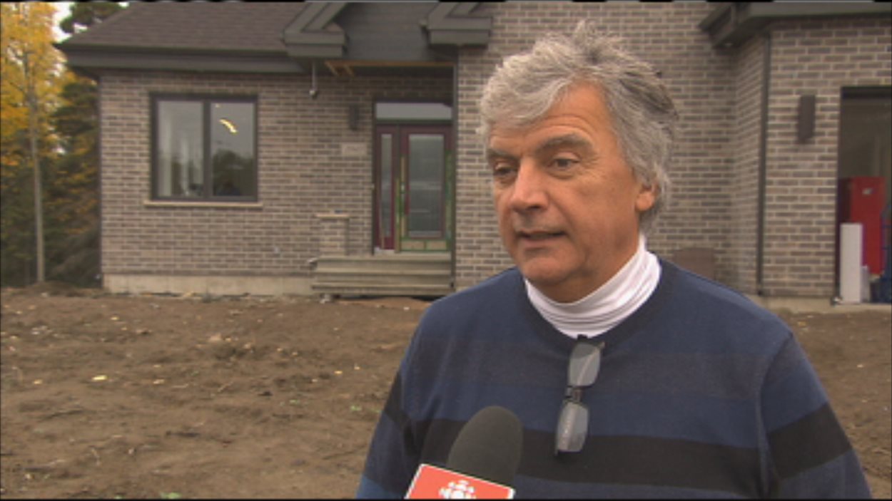 Maisons de plus en plus difficiles à vendre | Radio-Canada