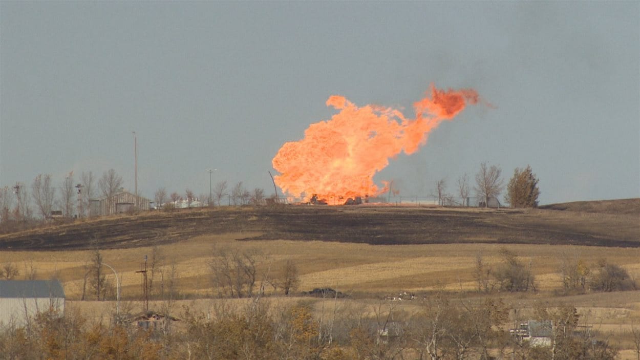 Baisse d’intensité du feu, mais pas de retour en vue pour les évacués à ...