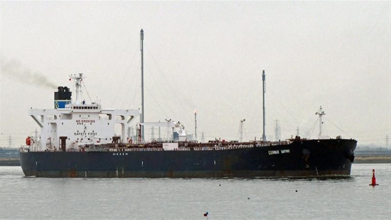 Le Genmar Daphné est arrivé au port de Sorel-Tracy | Radio-Canada