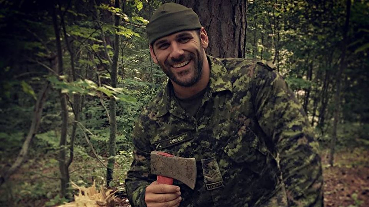 La dépouille du caporal Nathan Cirillo est arrivée à Hamilton | Radio ...