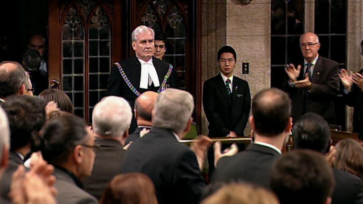 L'Université de Calgary rend hommage à Kevin Vickers | Radio-Canada