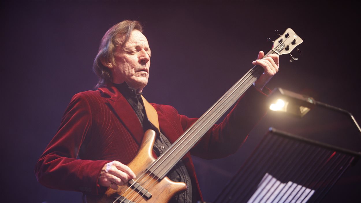Le bassiste du groupe Cream, Jack Bruce, est mort | Radio-Canada