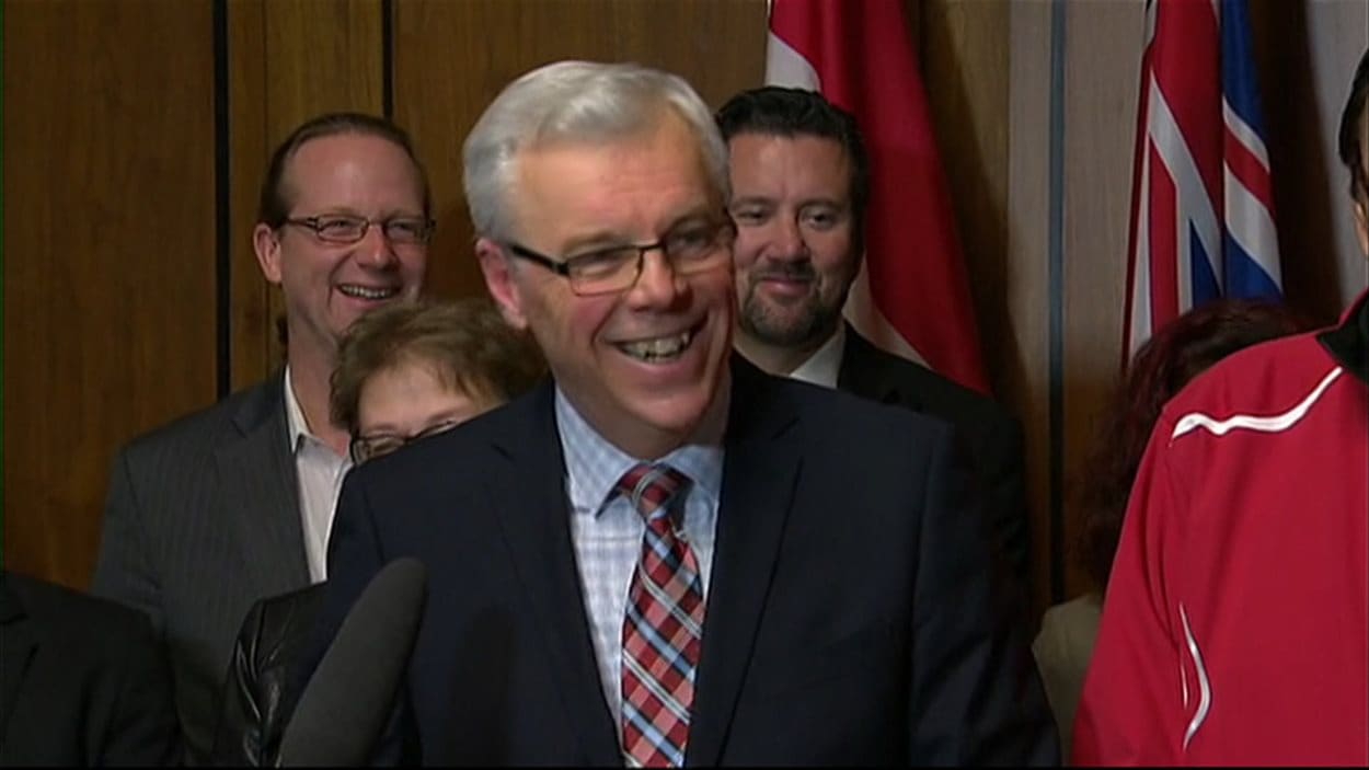 Greg Selinger change son responsable des communications | Radio-Canada