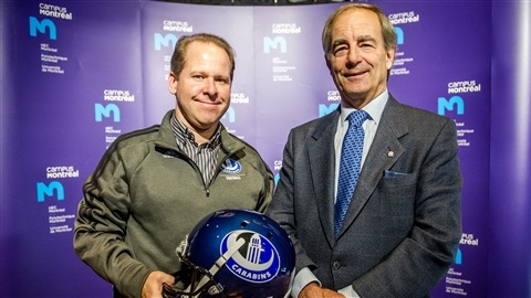 Un amoureux des Carabins leur fait un don de 475 000 $ | Radio-Canada