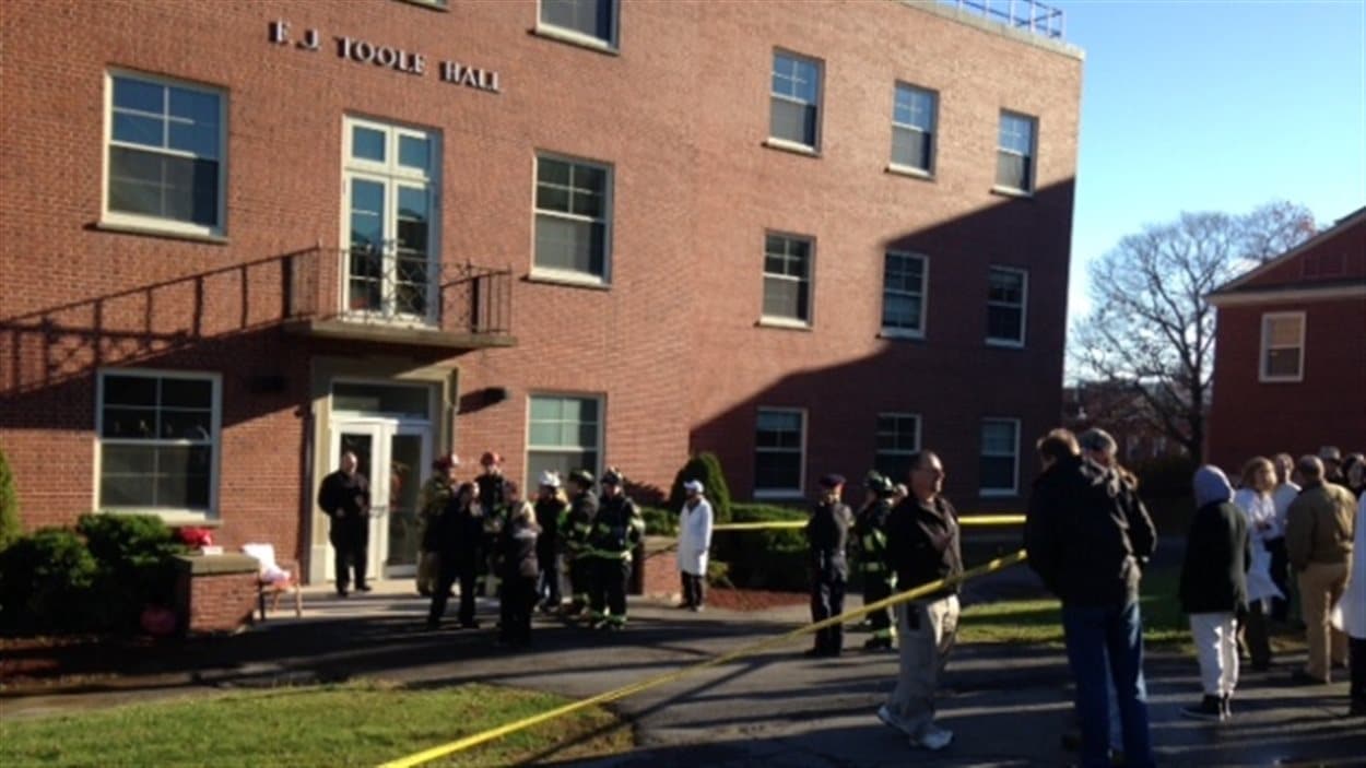 Le pavillon Toole de l’Université du Nouveau-Brunswick a fermé en ...