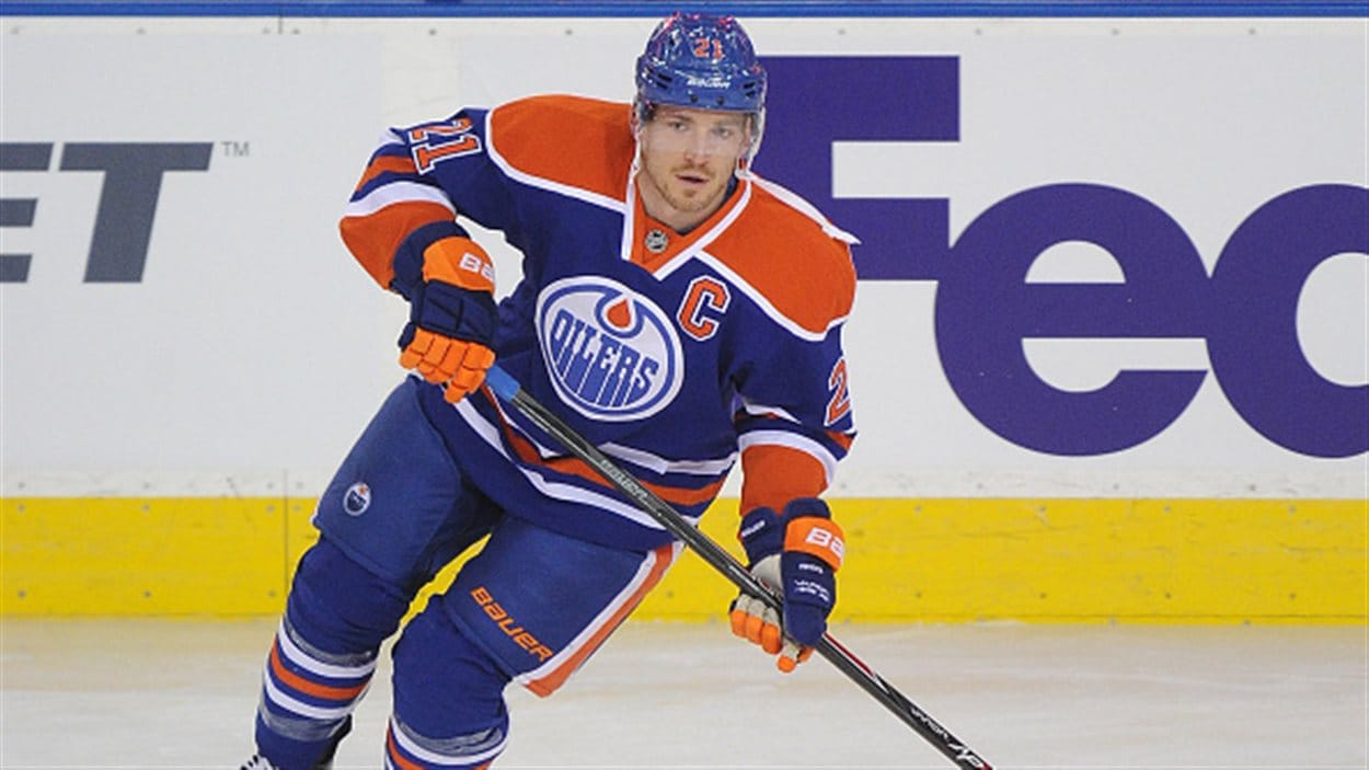 Ference suspendu pour trois matchs | Radio-Canada.ca