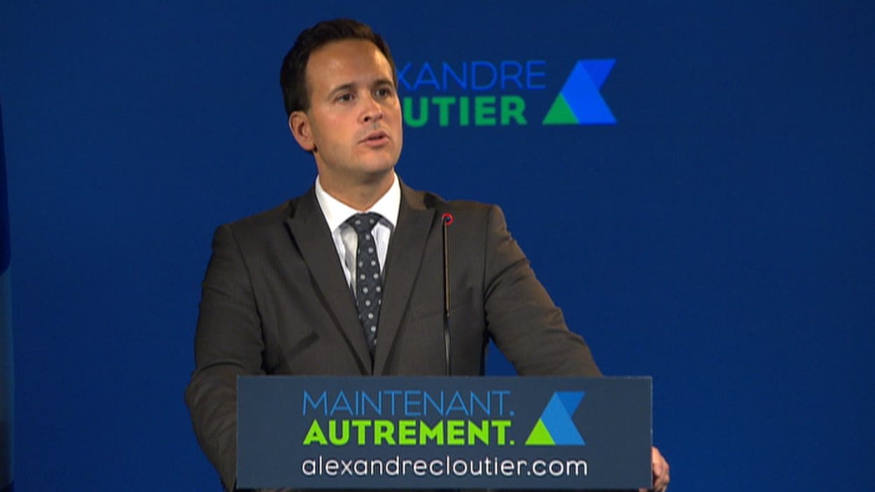 2000 signatures pour Alexandre Cloutier | Radio-Canada