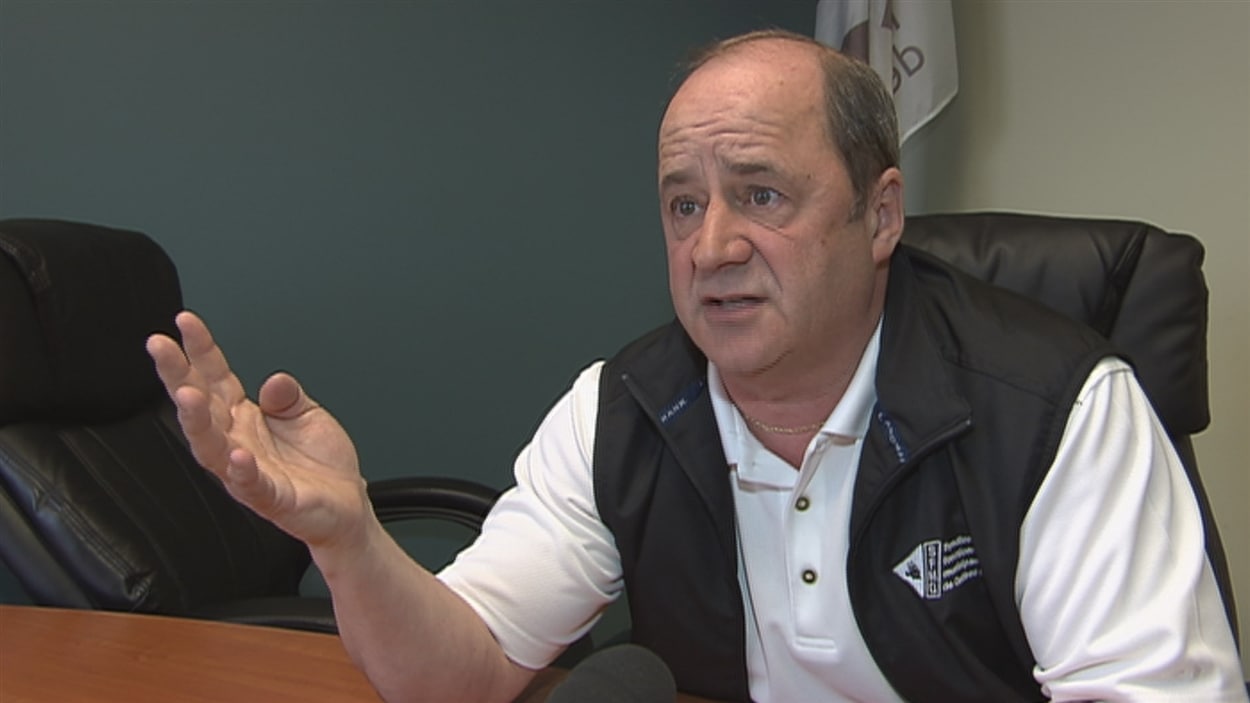 Jean Gagnon critique de nouveau Québecor | Radio-Canada