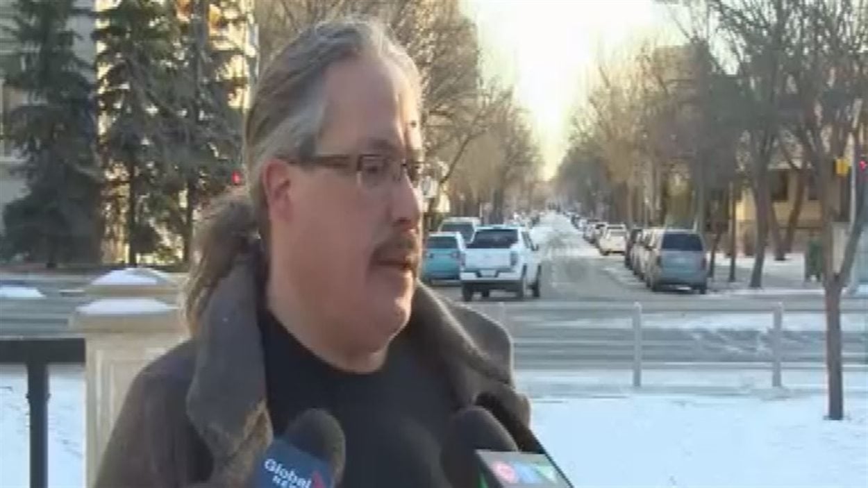 Une prestation théâtrale en mémoire de Louis Riel | Radio-Canada