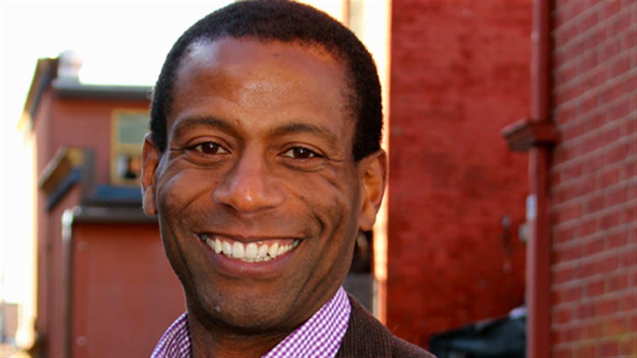 Les libéraux dans Hull-Aylmer choisissent Greg Fergus comme leur ...