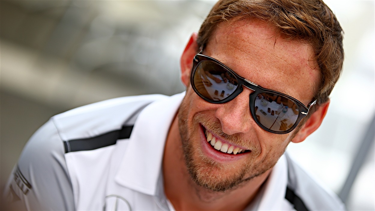 Button reste avec McLaren, Mercedes-Benz file vers Manor | Radio-Canada