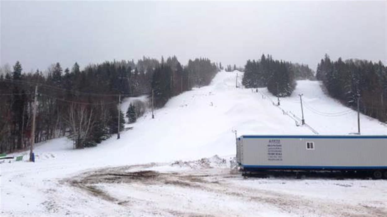 Le centre de ski Poley Mountain refuse de s'avouer vaincu | Radio-Canada