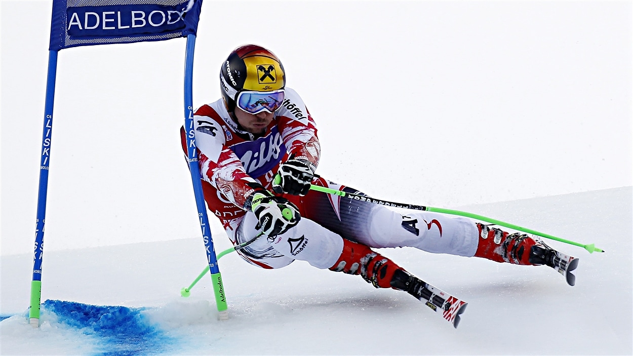 Marcel Hirscher gagne, Dustin Cook 22e | Radio-Canada