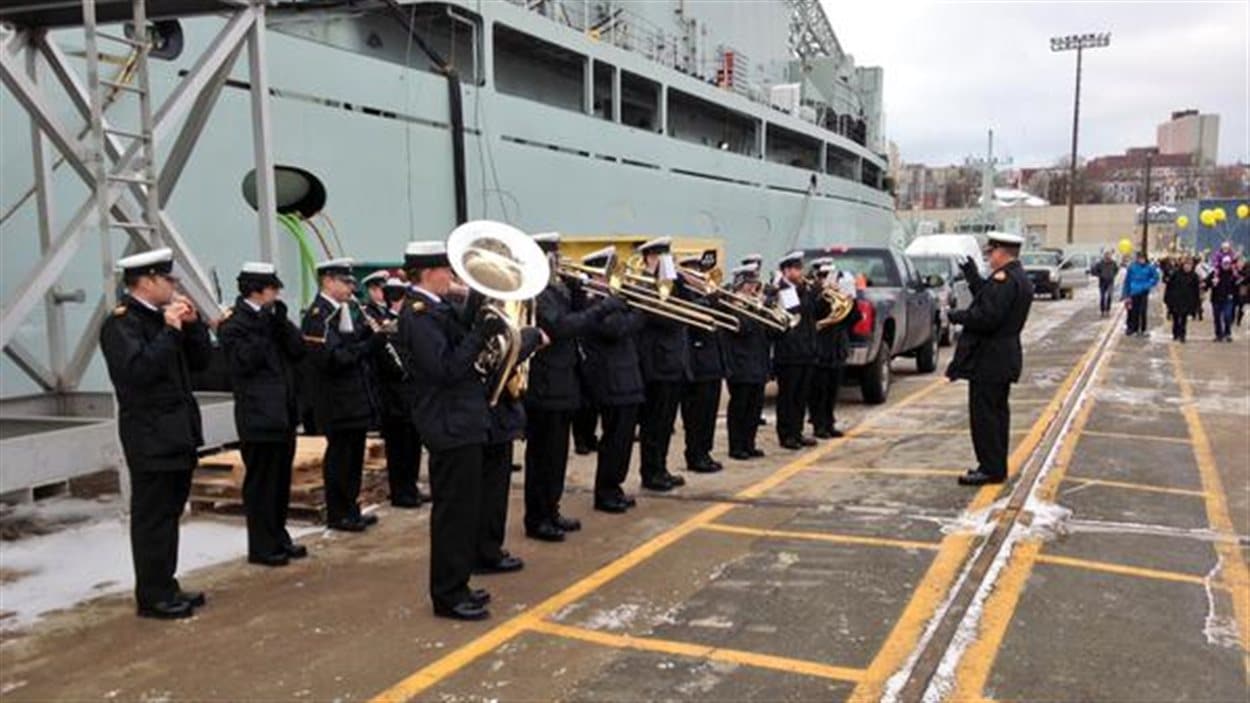 Forces canadiennes : la frégate Toronto rentre à Halifax | Radio-Canada