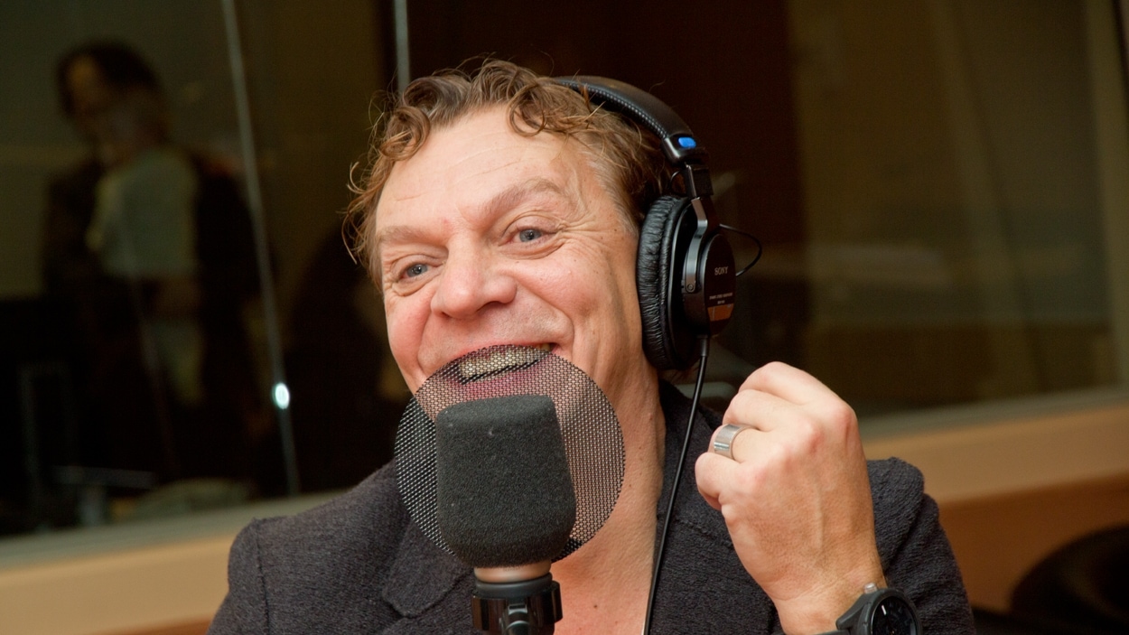 Marc Labrèche : célébrer l'humain par l'absurde | OHdio | Radio-Canada