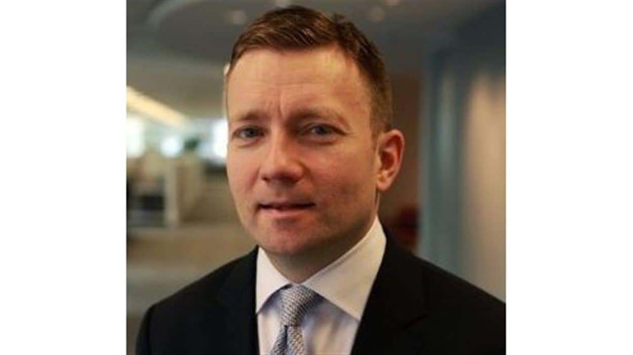 Le directeur des communications de Stephen Harper quitte ses fonctions ...