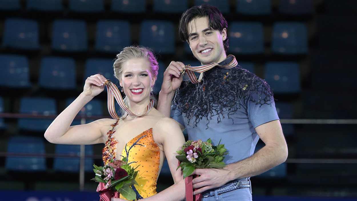 Weaver et Poje se couvrent d'or aux quatre continents | Radio-Canada