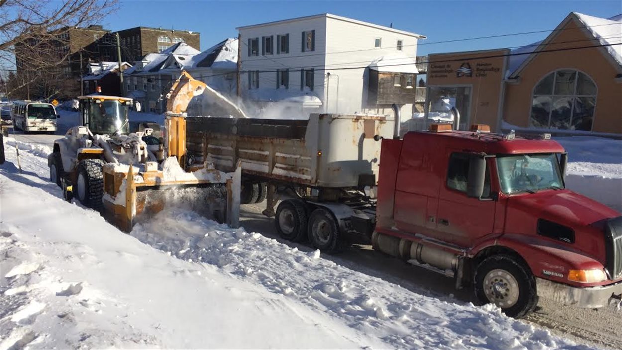 Opération déneigement en Atlantique | Radio-Canada