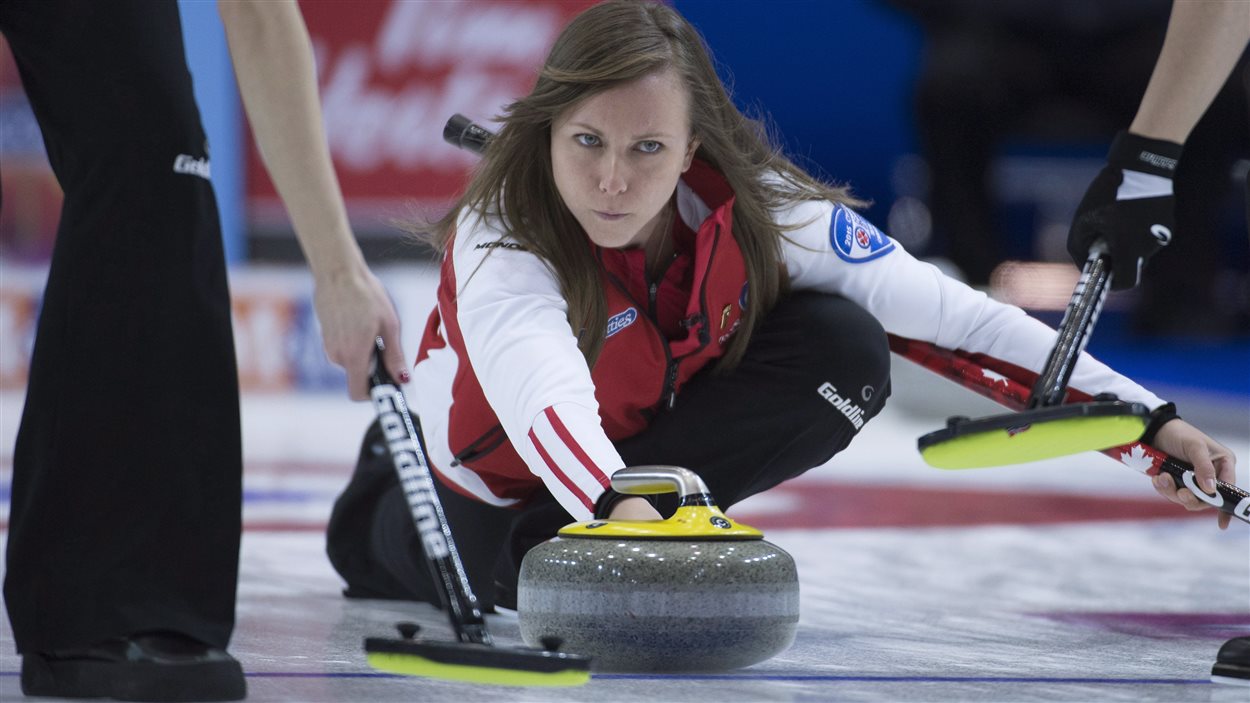Équipe Canada toujours dans la course | Radio-Canada