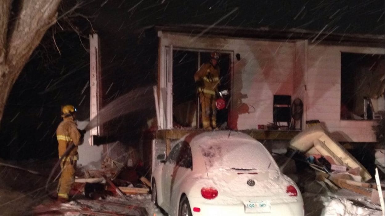 Explosion d’une maison à Regina, trois blessés à l’hôpital | Radio-Canada