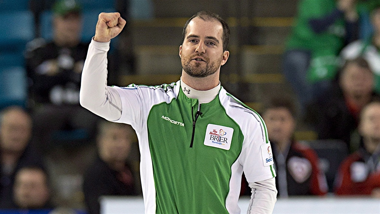 Brad Jacobs passe en finale au Brier | Radio-Canada