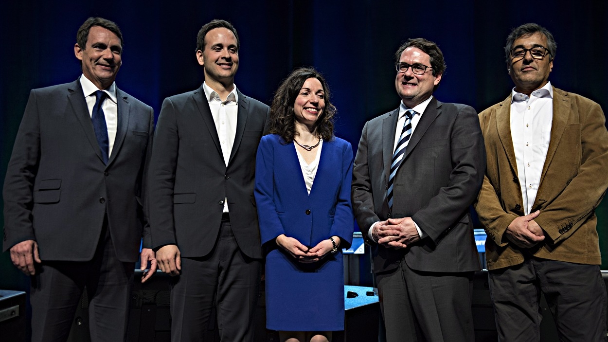 2015 en images : politique et éducation | Radio-Canada