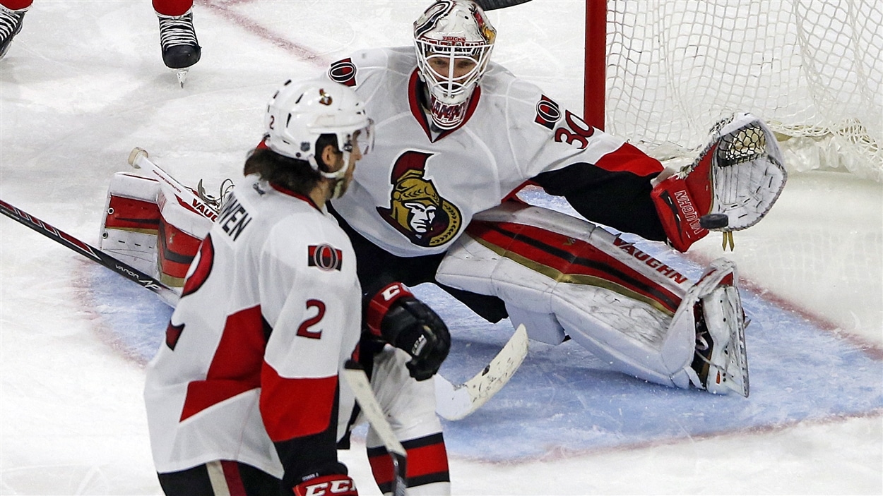 Andrew Hammond récompensé pour son fabuleux mois de mars | Radio-Canada