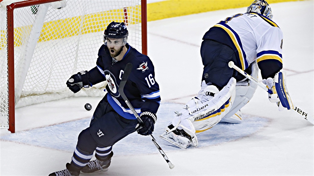 Les Jets de Winnipeg toujours dans la course aux séries | Radio-Canada