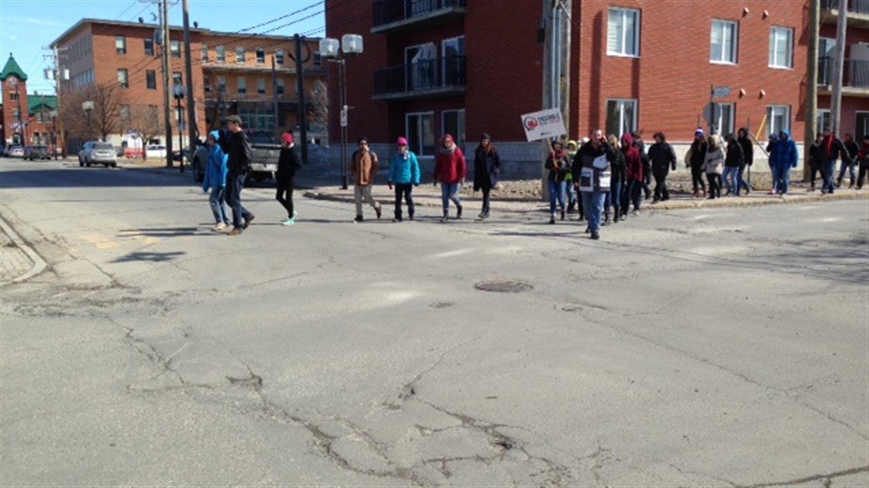 Le campus de Carleton-sur-Mer fermé en raison de la grève | Radio-Canada