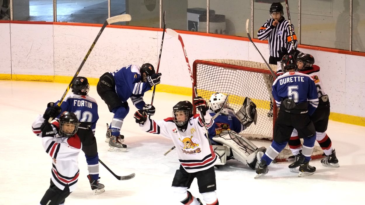 Le hockey québécois : un documentaire intéressant | Radio-Canada