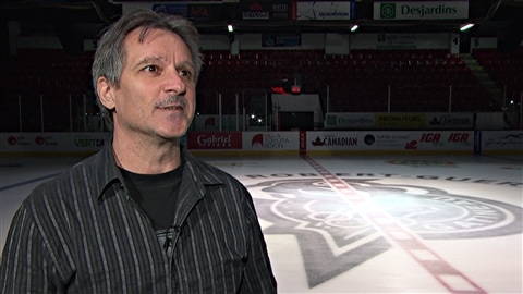 La famille de Jean-Gabriel Pageau au bout de son siège | Radio-Canada