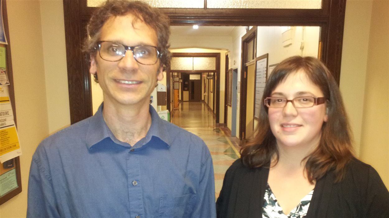 Réunion pour le développement d'une école alternative à Amos | Radio-Canada