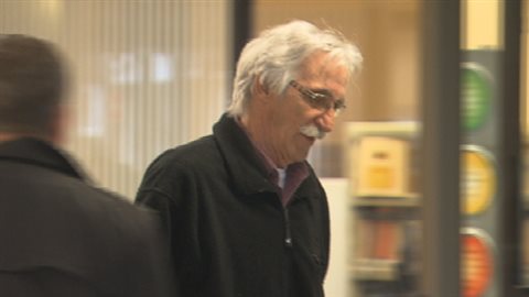 21 accusations de fraude pour Yvon Perreault | Radio-Canada 21 accusations de fraude pour Yvon Perreault | Radio-Canada