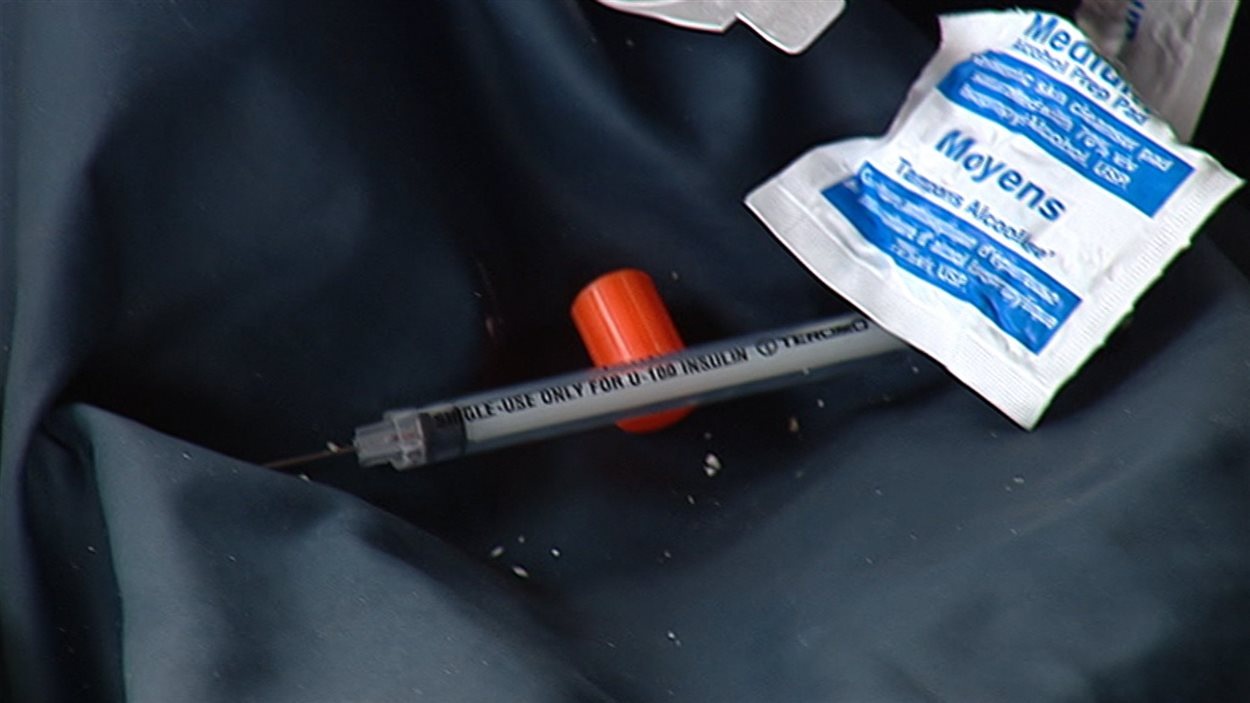 Le médecin chef de Toronto demande la création de centres d’injection ...