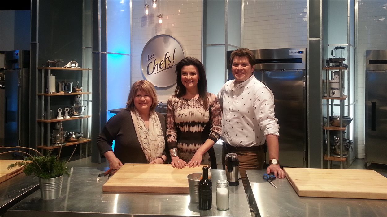 De l'action sur le plateau des Chefs | Radio-Canada