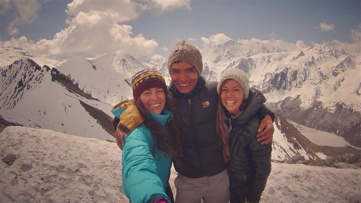 Deux Gaspésiennes, un Népalais: une équipe | Radio-Canada