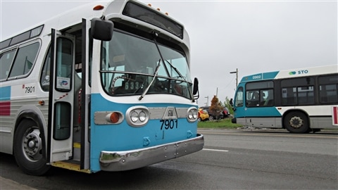 Le doyen de la STO fête ses 36 ans | Radio-Canada